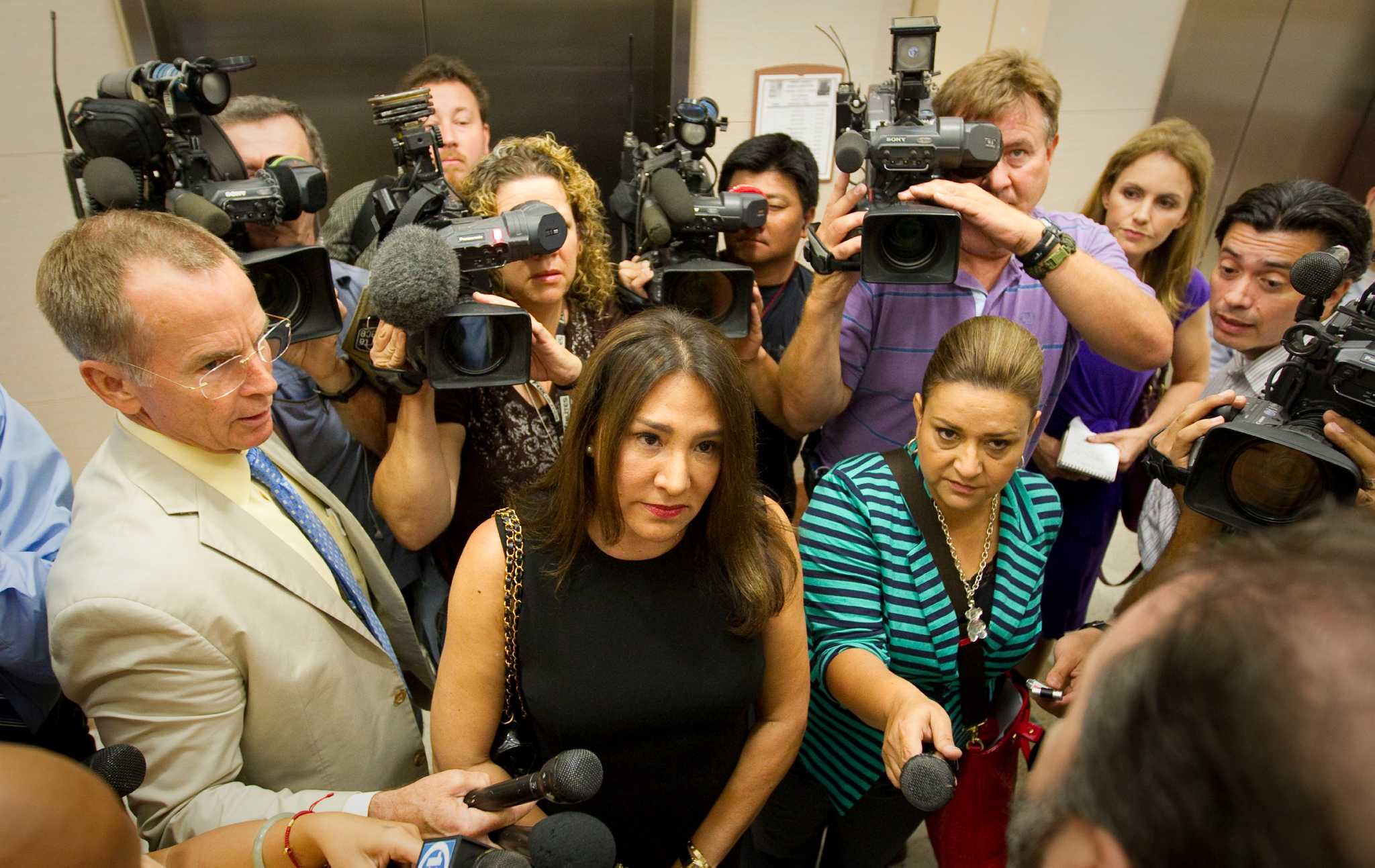 Plea deal sparks stormy finale in Stern court saga