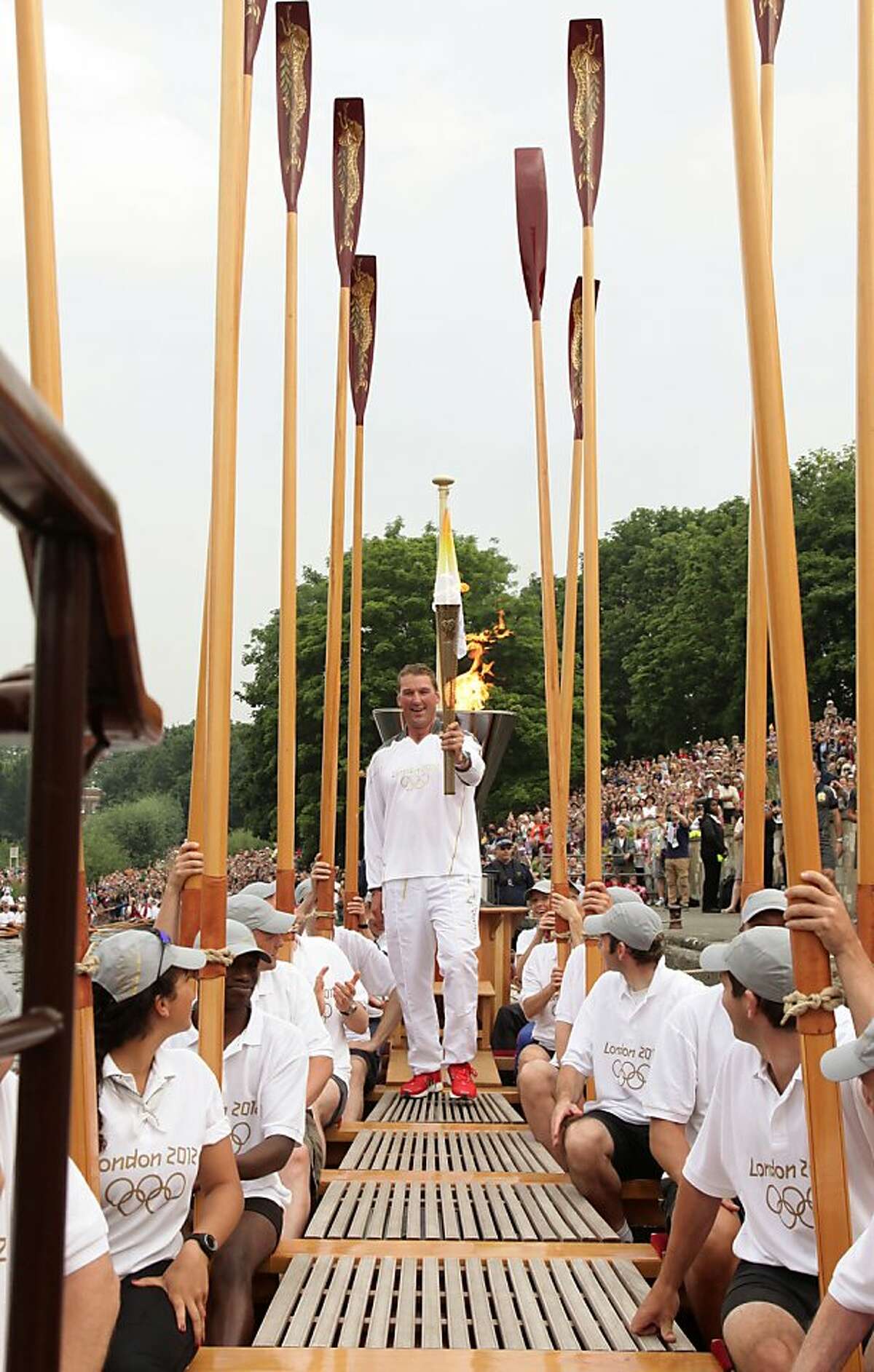 Legally blind archer sets world record