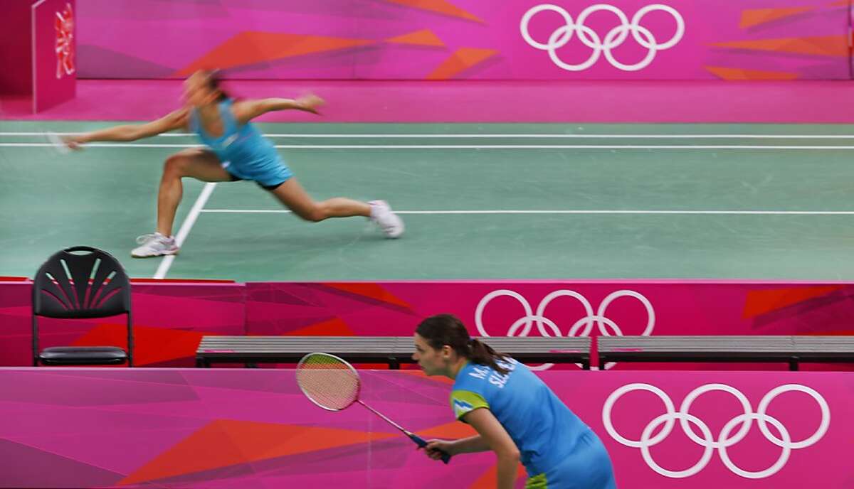 Legally blind archer sets world record