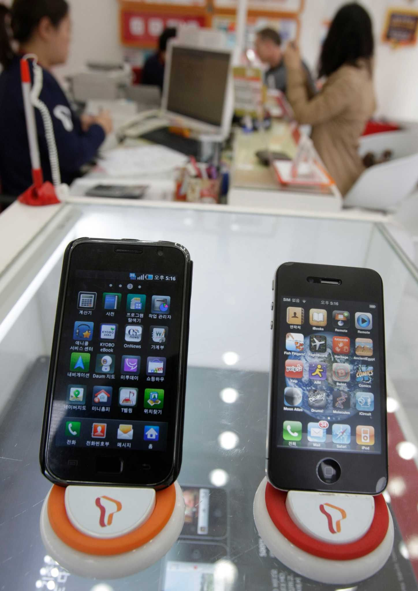 Apple's $1B patent verdict could corner market