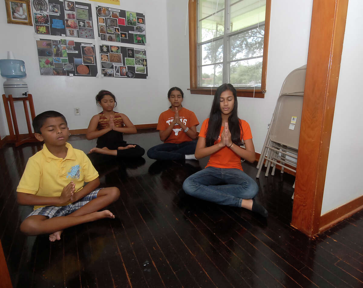Gopa Kuteeram campers learn Indian culture and traditions
