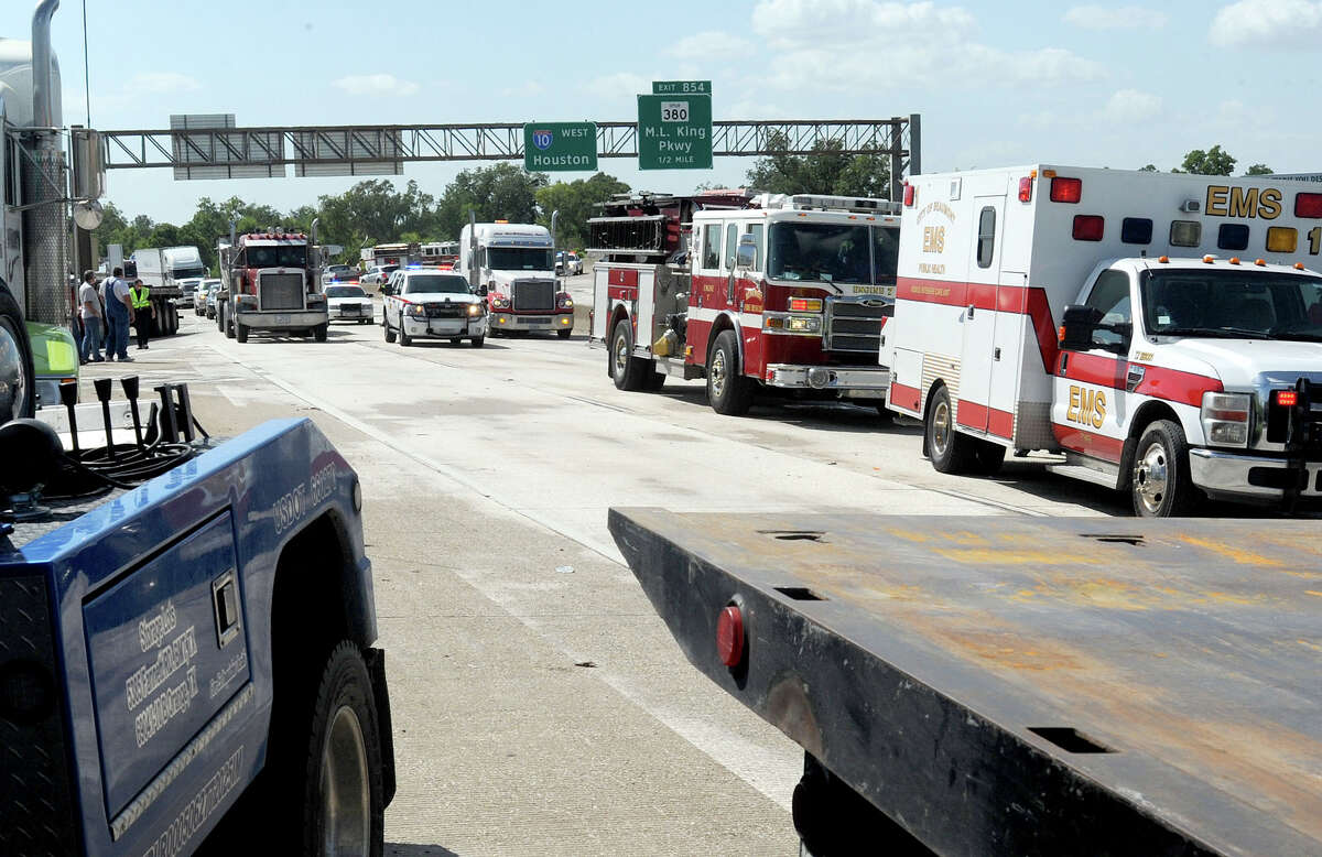 Mom of fatal wreck victim held on to grandchildren