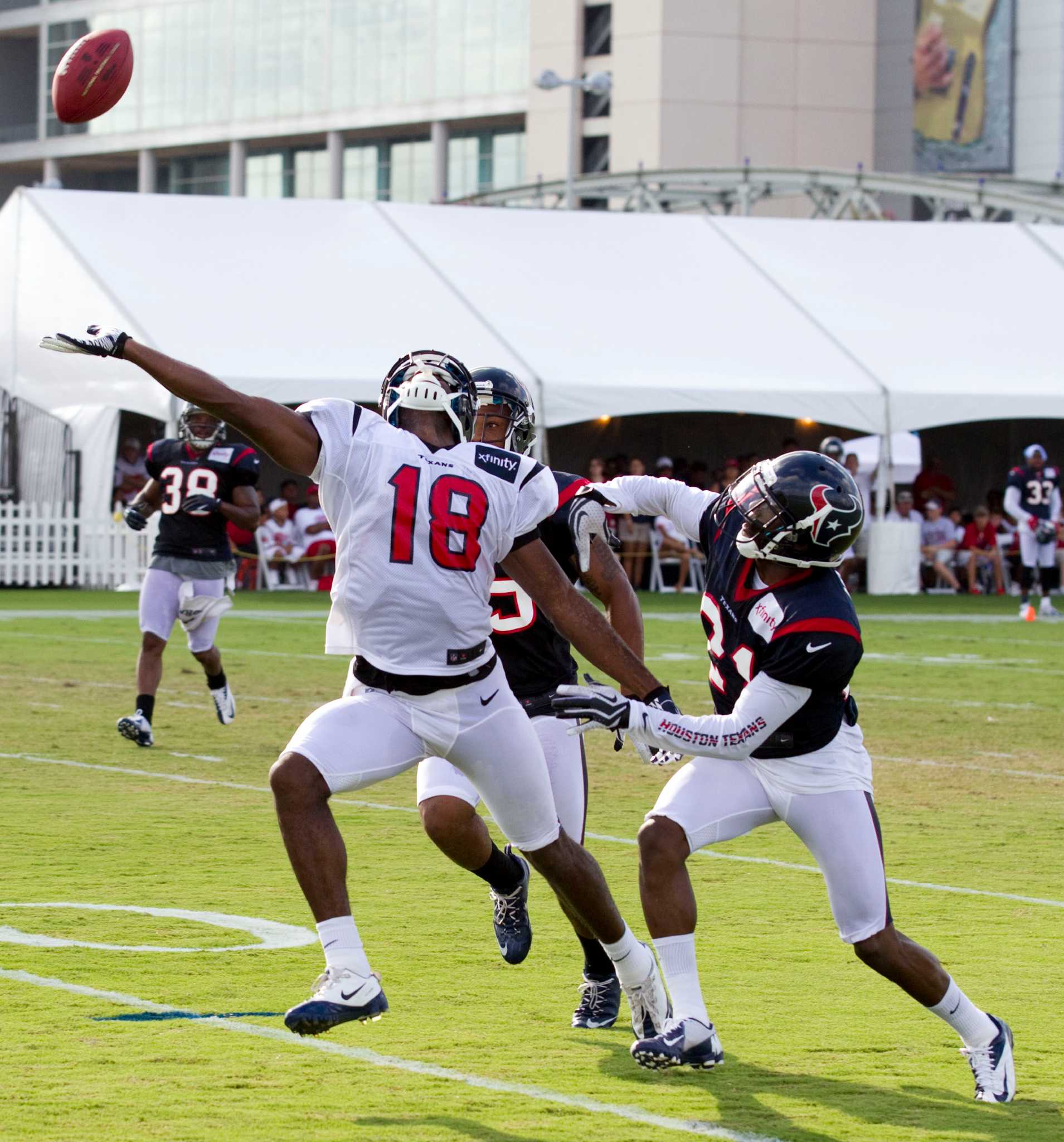 Texans training camp: Defensive backs show early promise