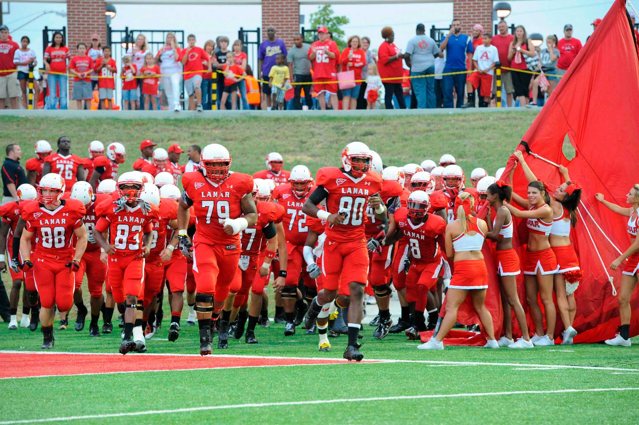 Lamar football practices Monday