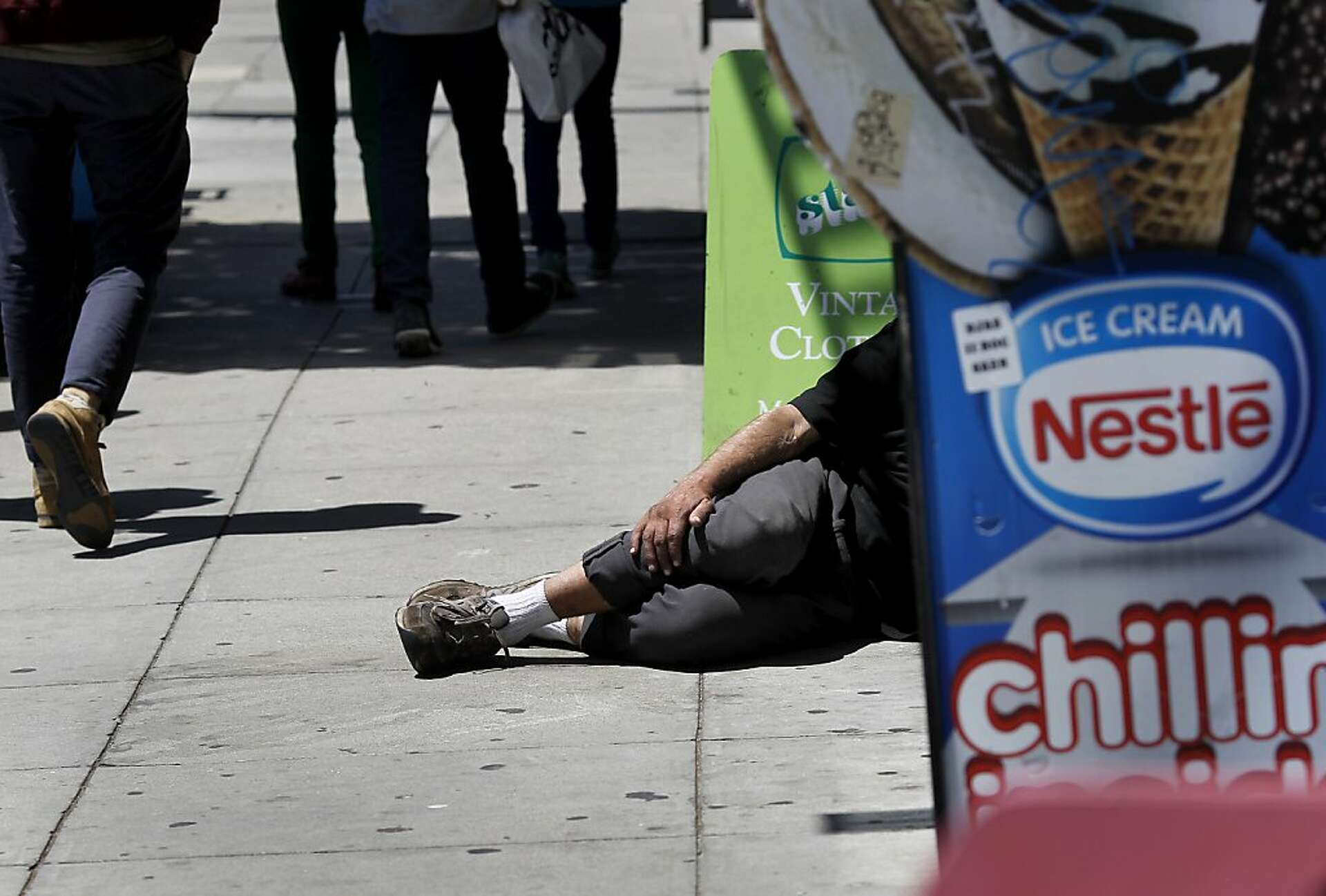 Sit/lie law primarily enforced in Haight