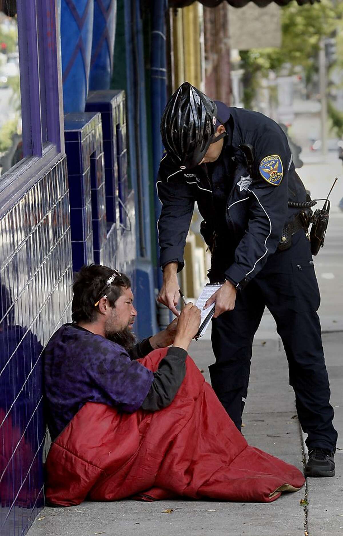 Sit/lie law primarily enforced in Haight
