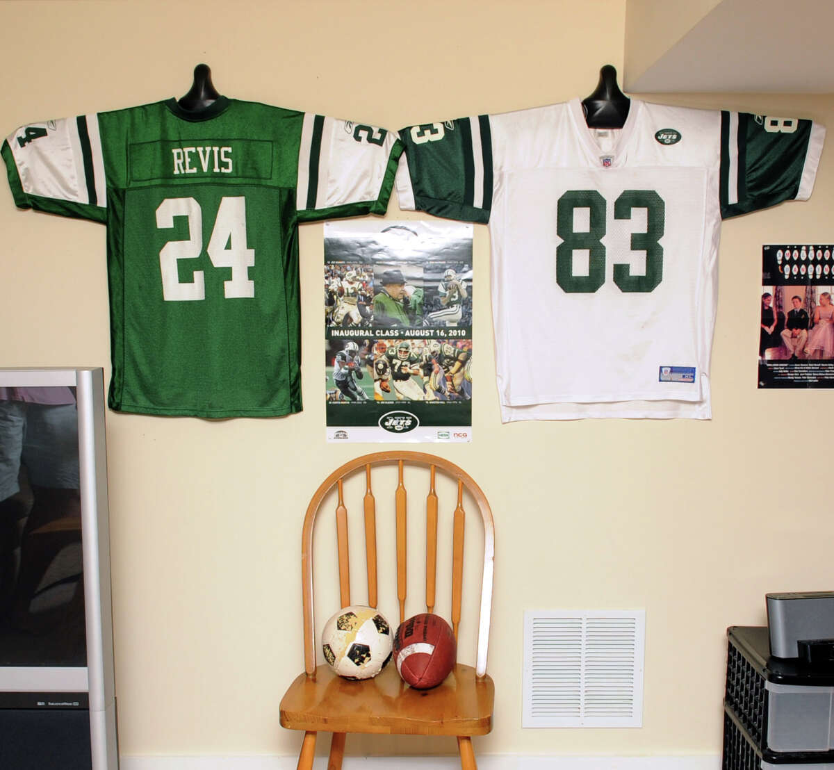 ShirtWhiz turns garments into wall art