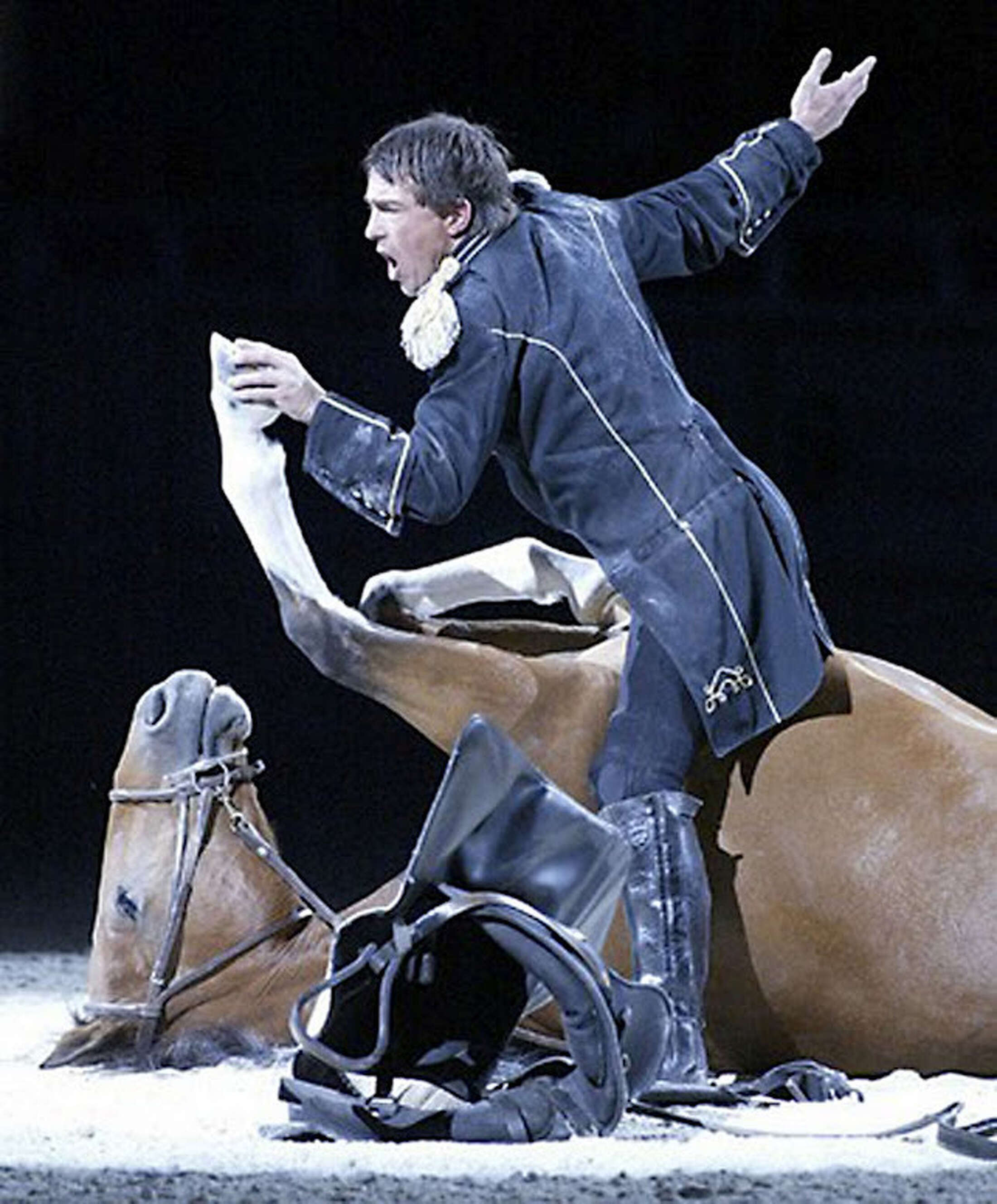 'Equine extremist' Tommie Turvey in Newtown for Horse Guard benefit