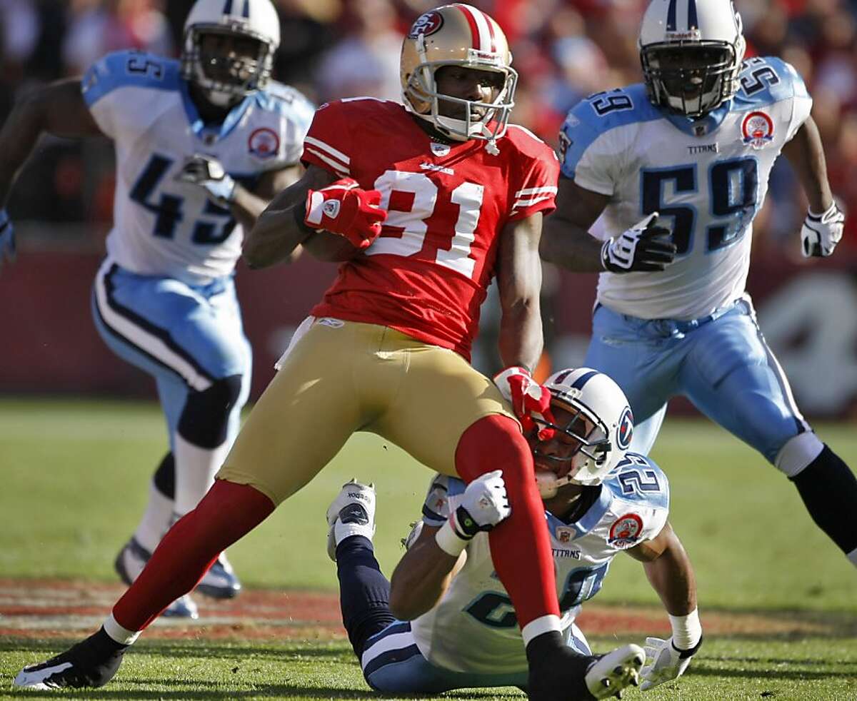 49ers' Brandon Jacobs is lighter, focused