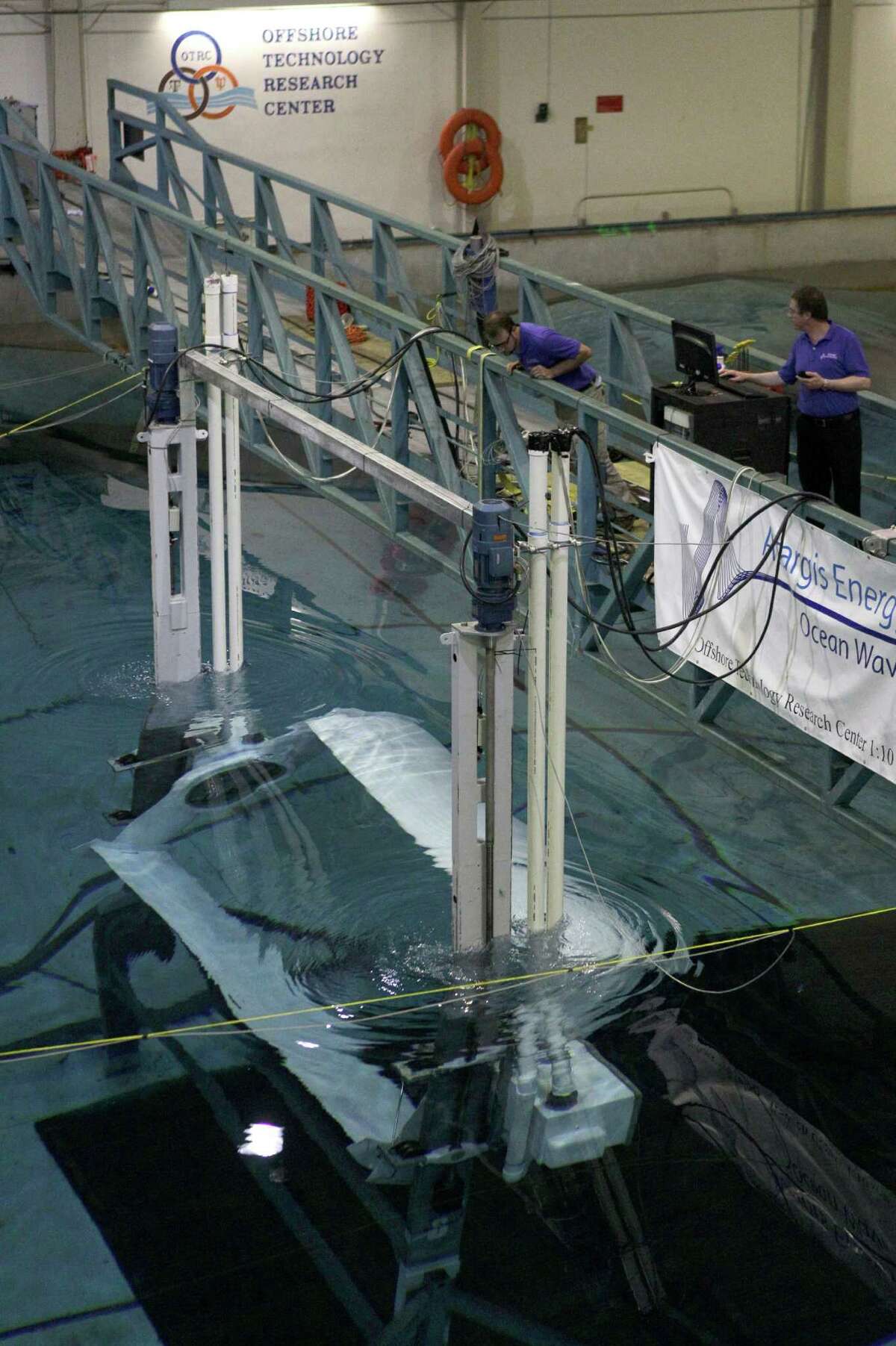 Scientists seek next wave in power generation