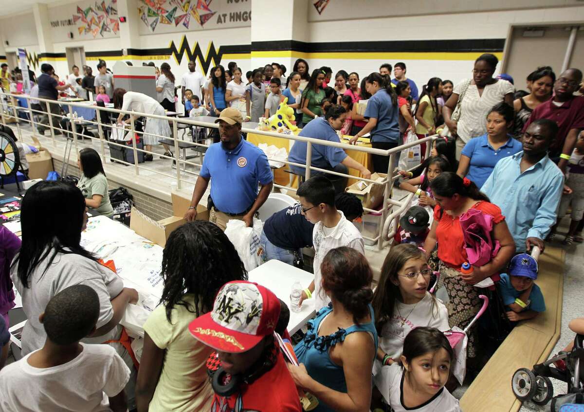 Alief ISD back-to-school fest draws 3,100-plus