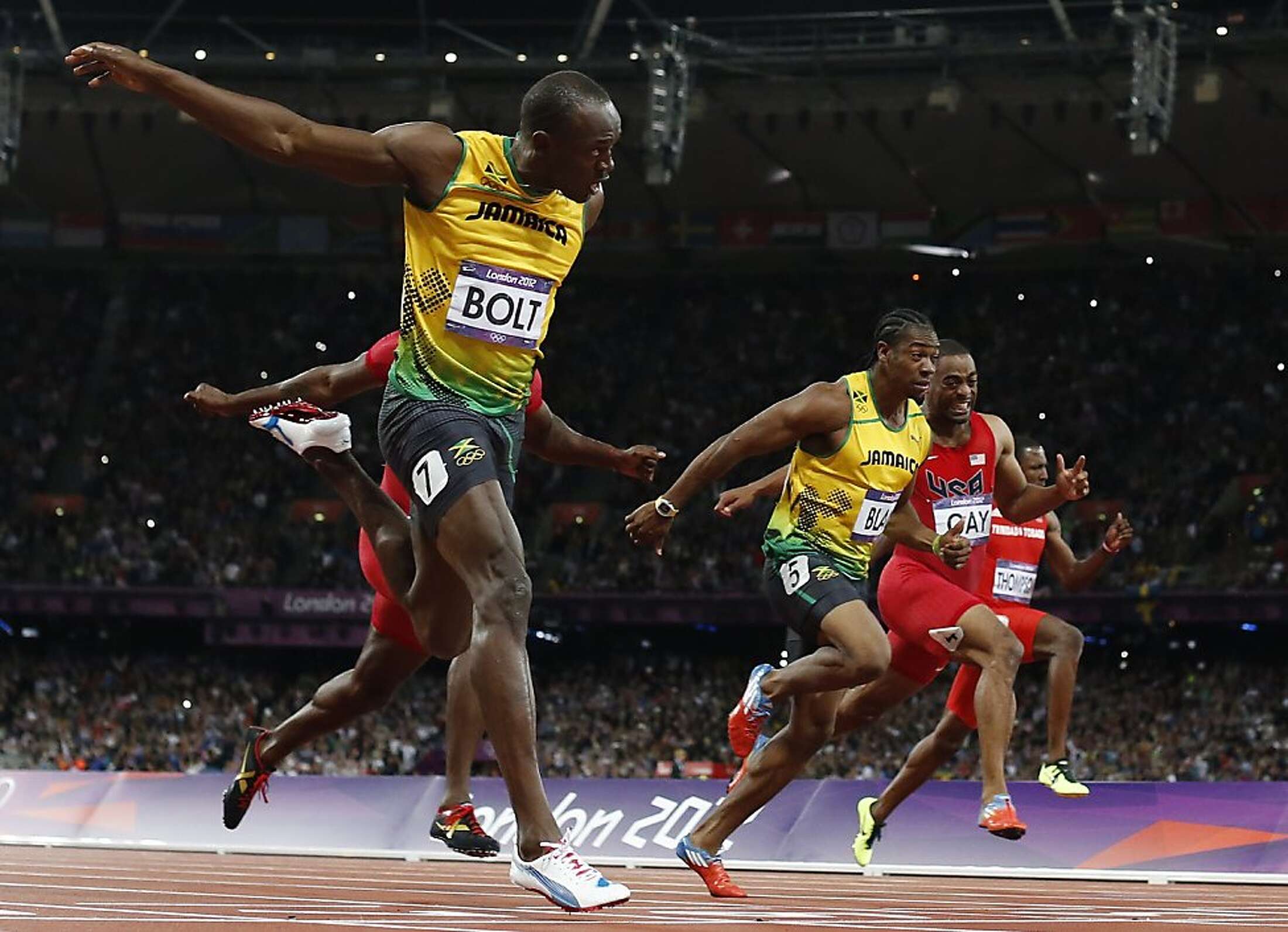 Richards-Ross gives U.S. 1st track gold