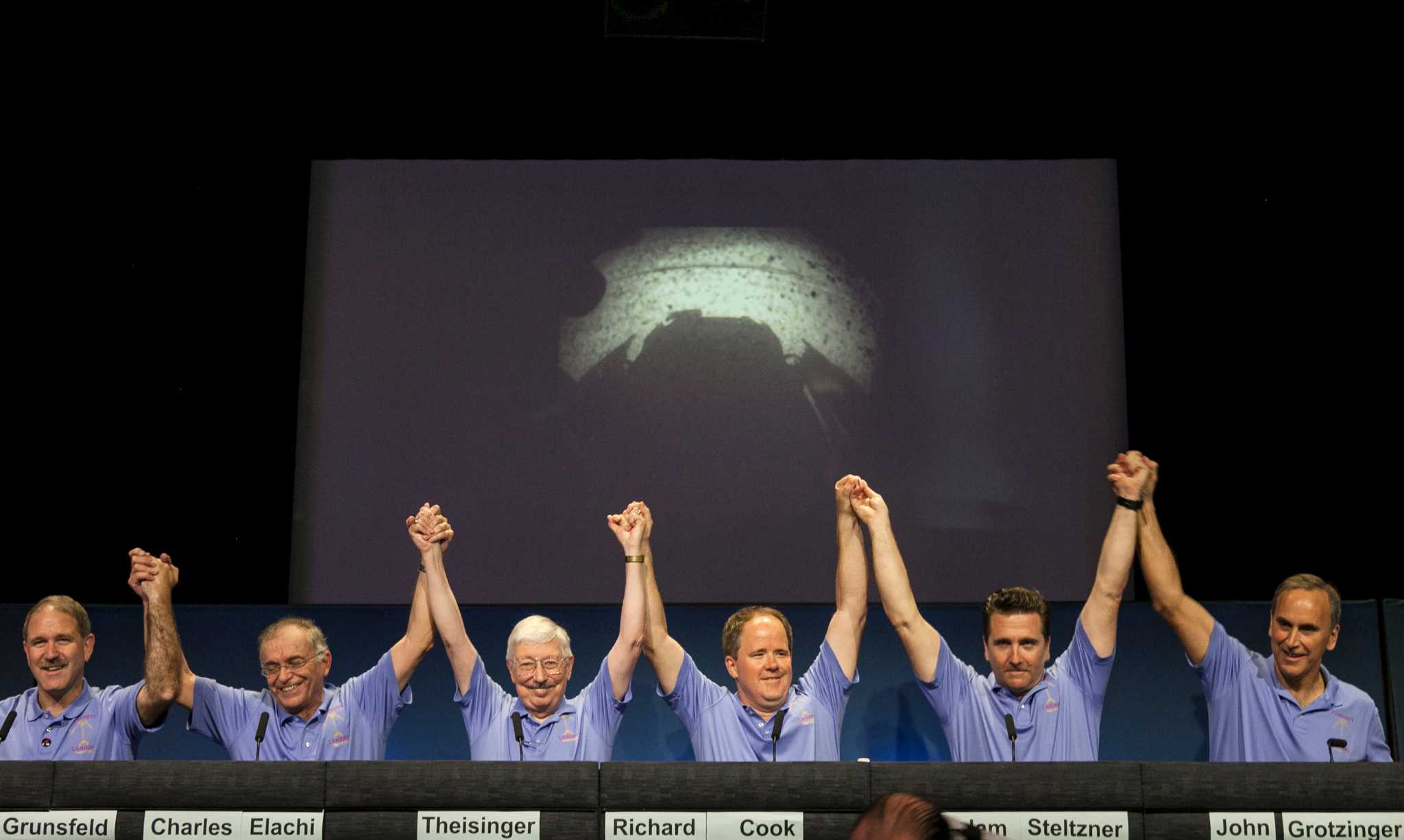 Touchdown: NASA rover Curiosity lands on Mars