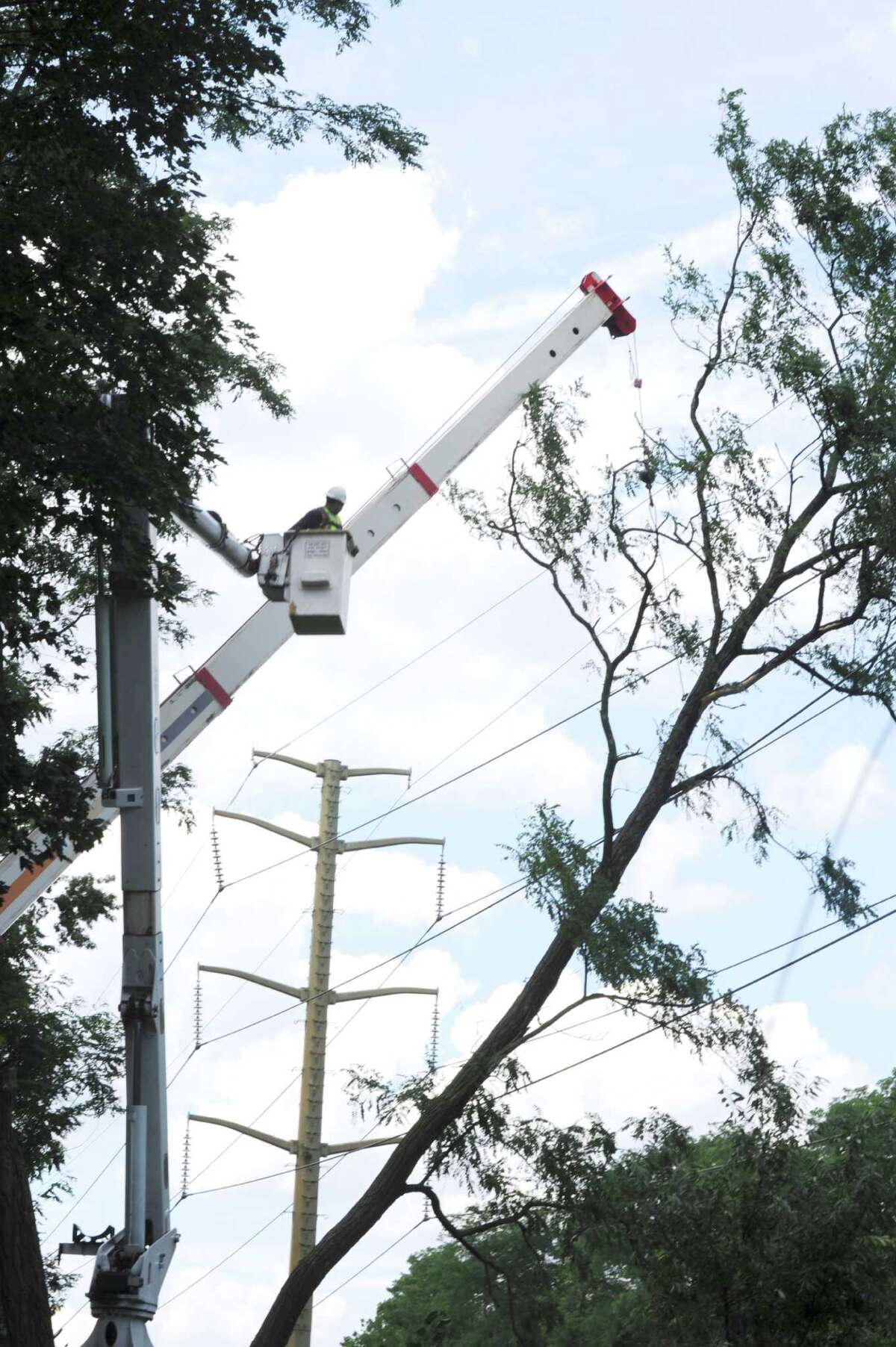 Bob Horton: CL&P again shows it's not ready