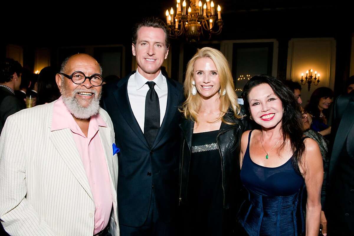 Glide Legacy gala honors Giant assist