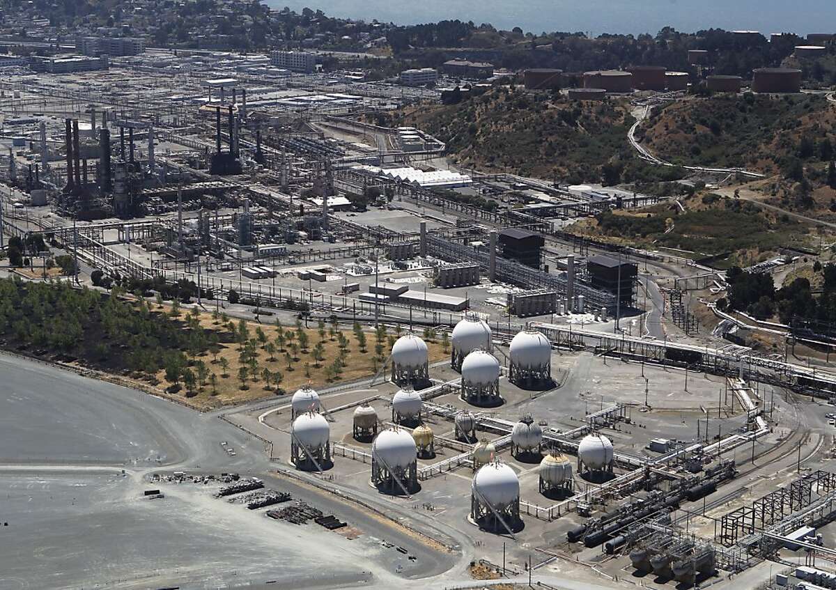 Small refinery leak leads to big disaster