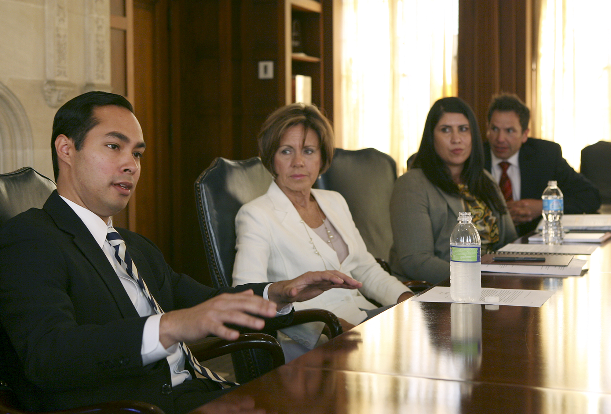 S.A.'s 7 ex-mayors endorse pre-K initiative