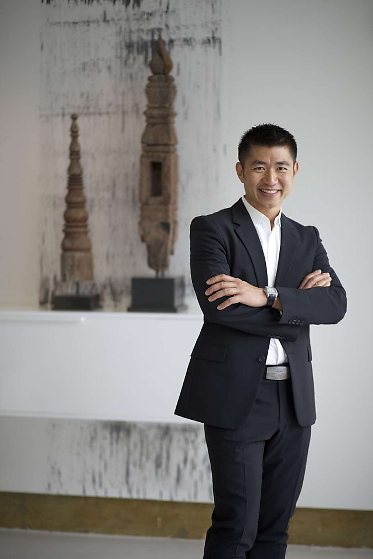 Jiun Ho showcases international aesthetic