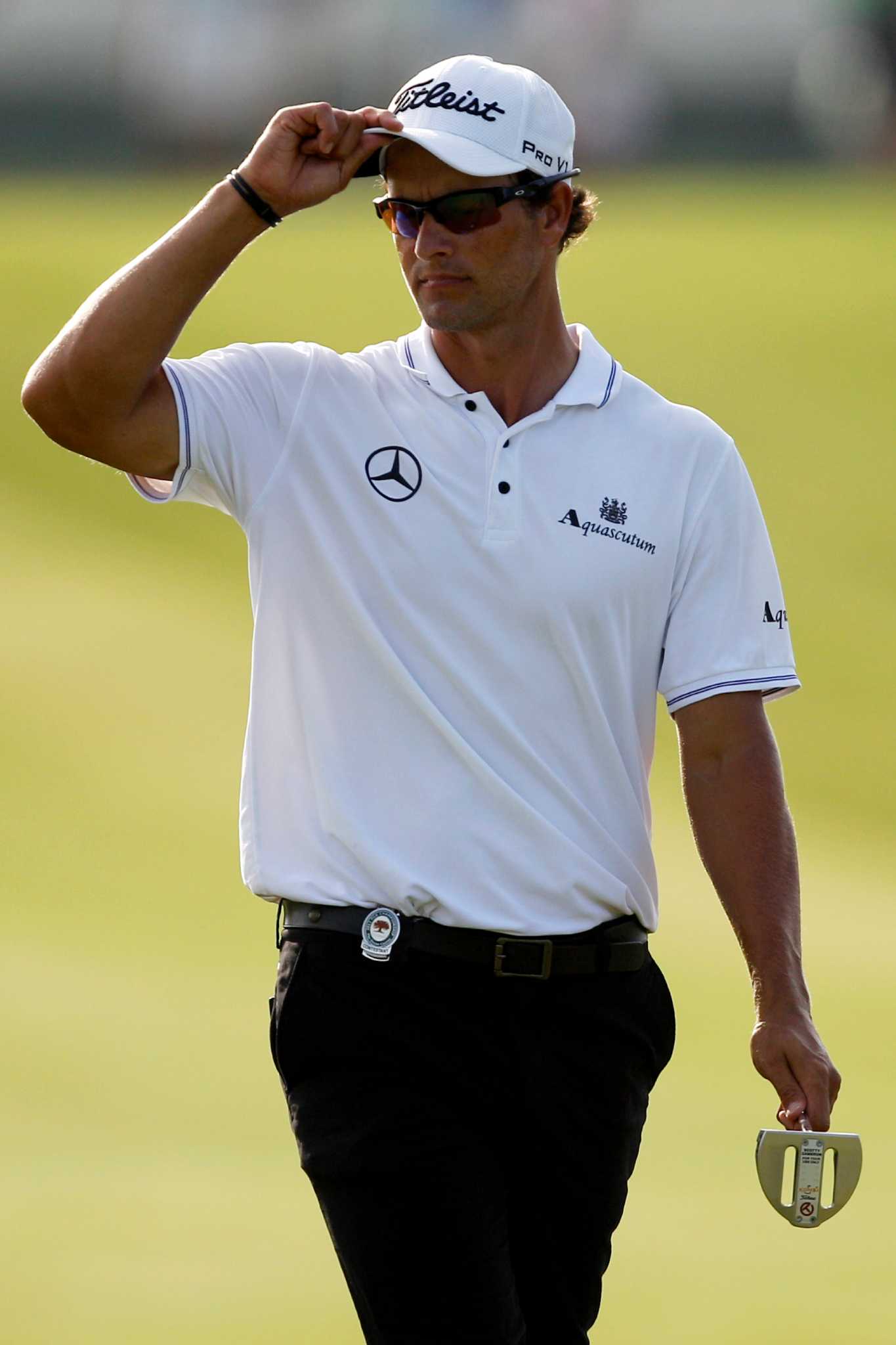 Scott follows flop with solid PGA start