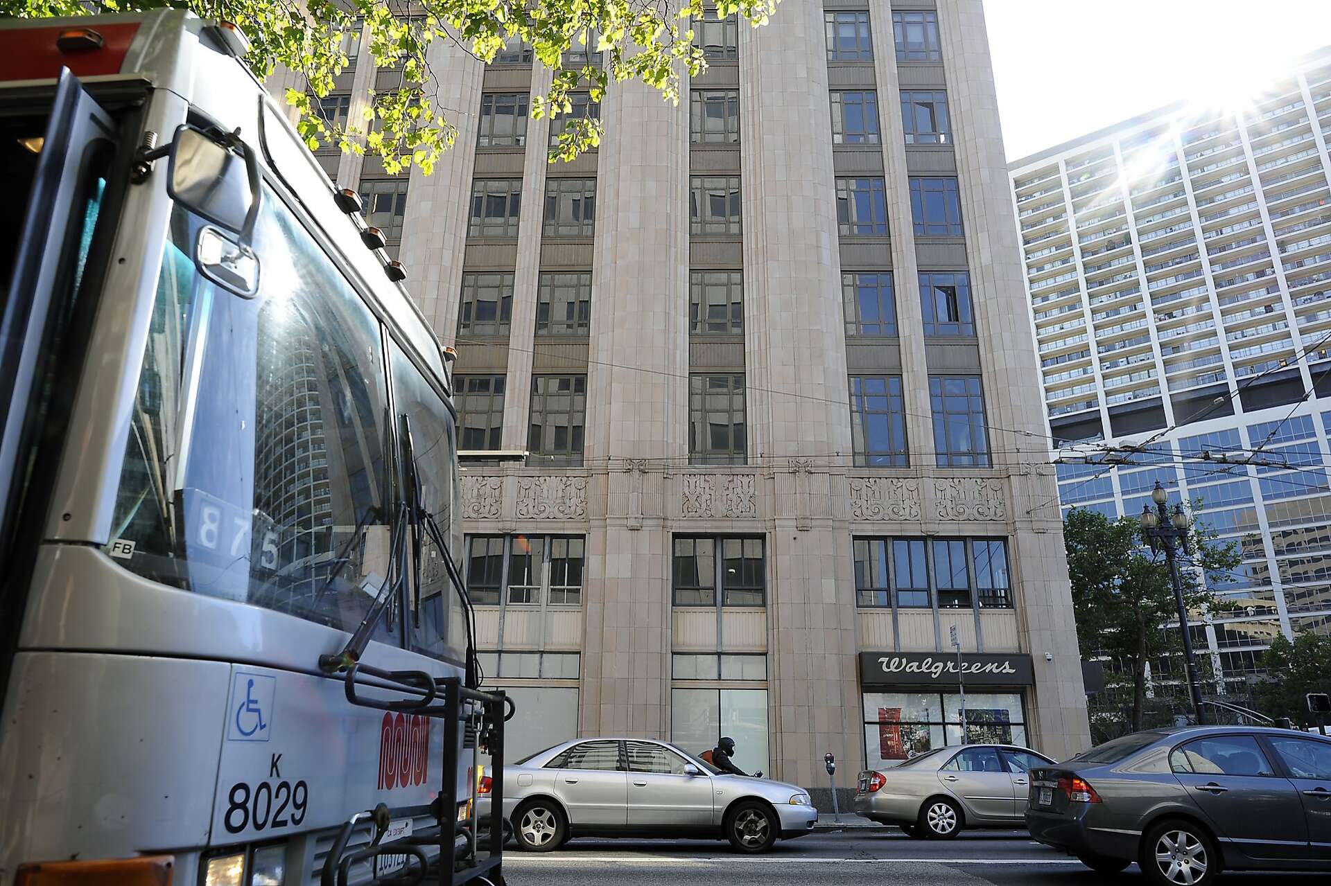 S.F. tax-day protest marches on Twitter