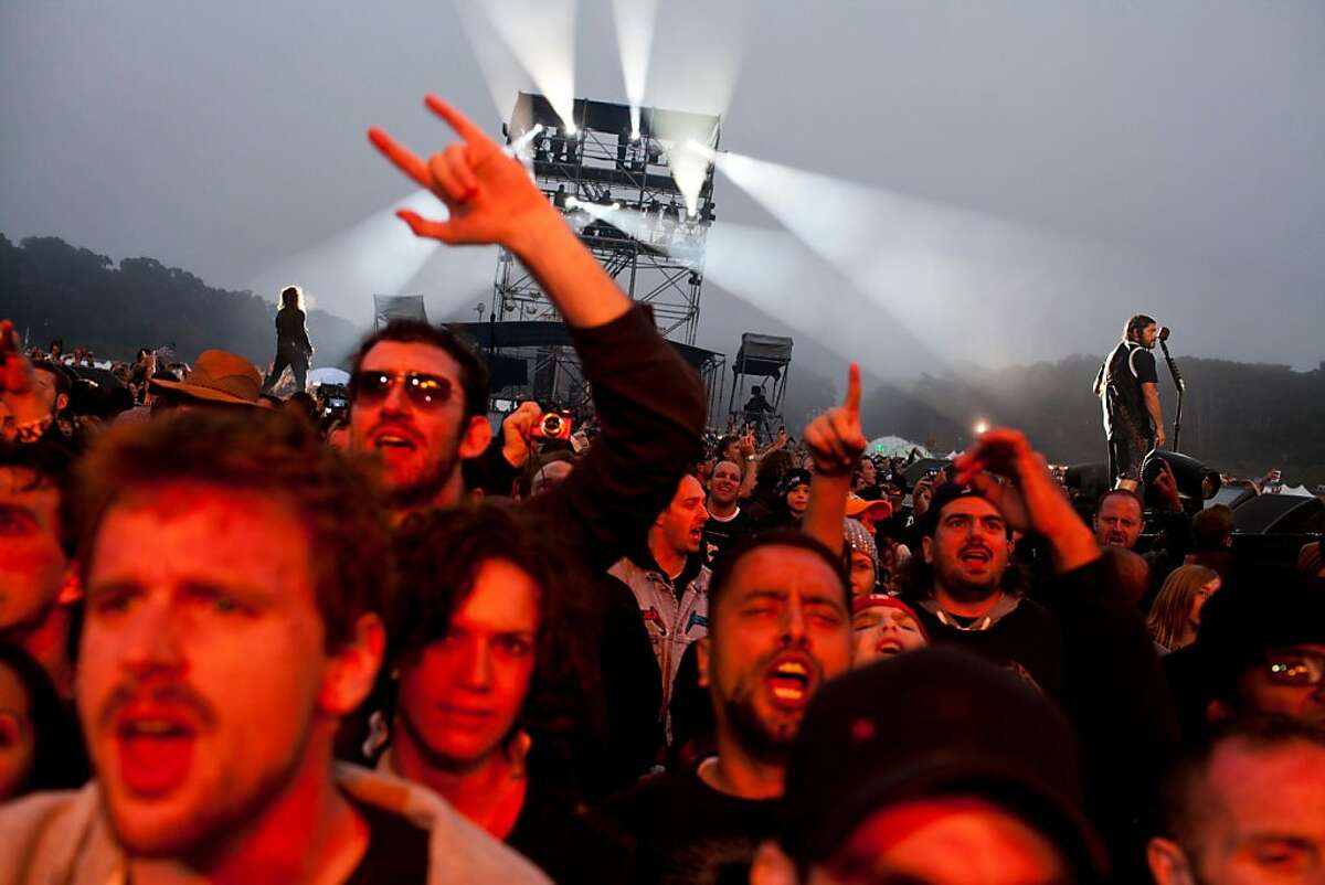 Outside Lands has smooth, chilly start
