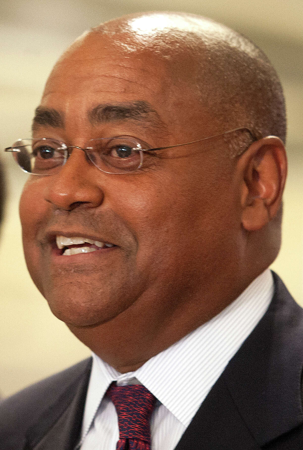 Lawmaker urges protection of sales tax holiday