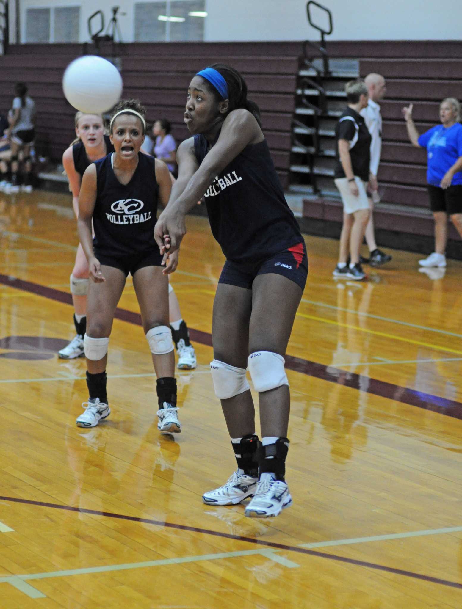 Volleyball: Tigers start with focus on team