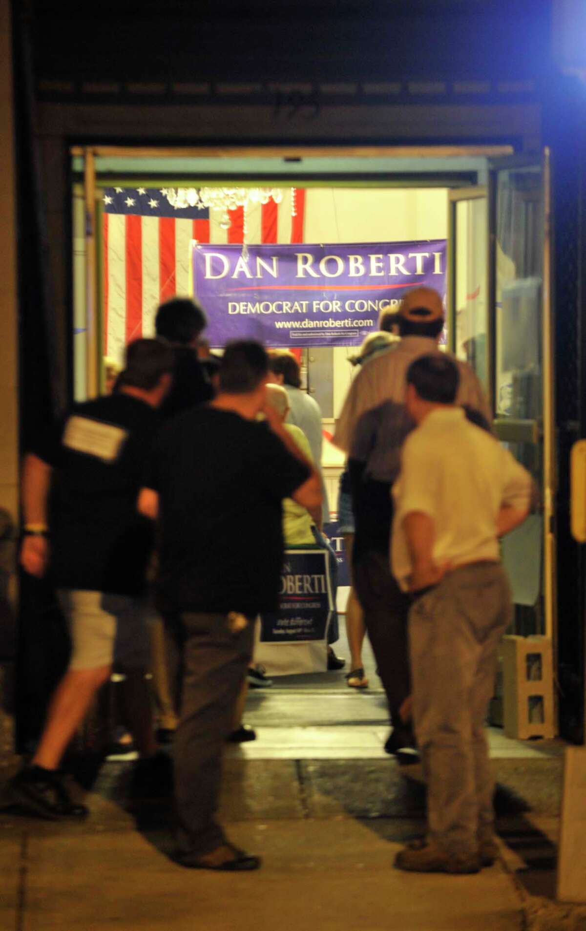 Esty wins Democratic nomination in 5th