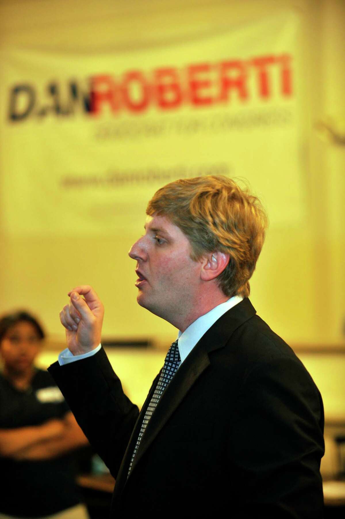 Donovan concedes; Esty wins for Democrats in 5th