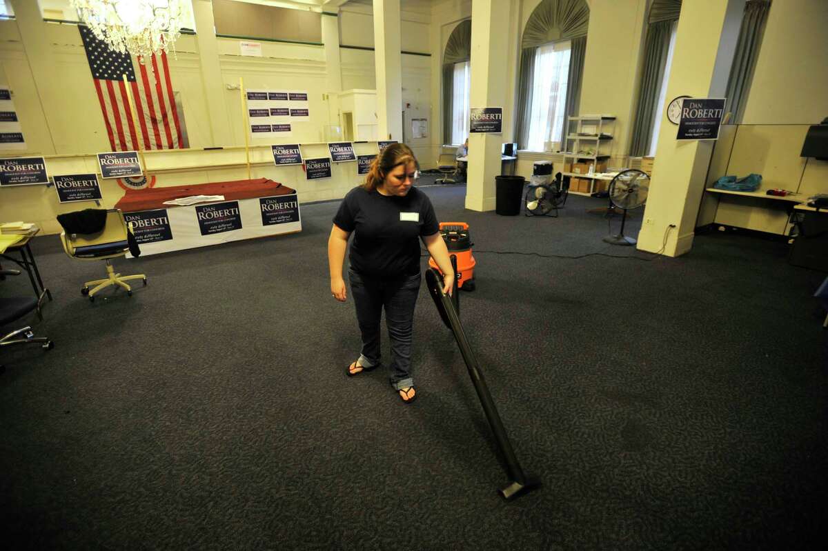 Donovan concedes; Esty wins for Democrats in 5th