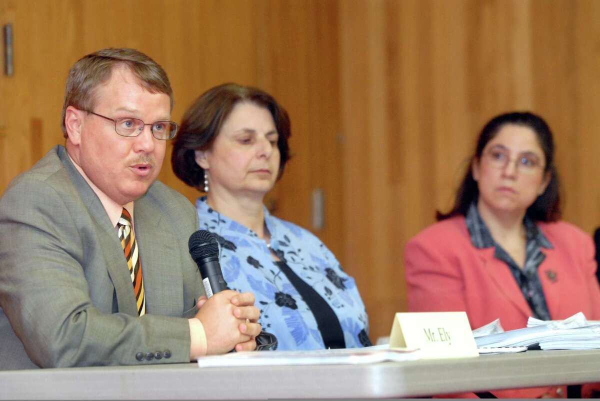 Report: Massachusetts school board tries to fire Ely
