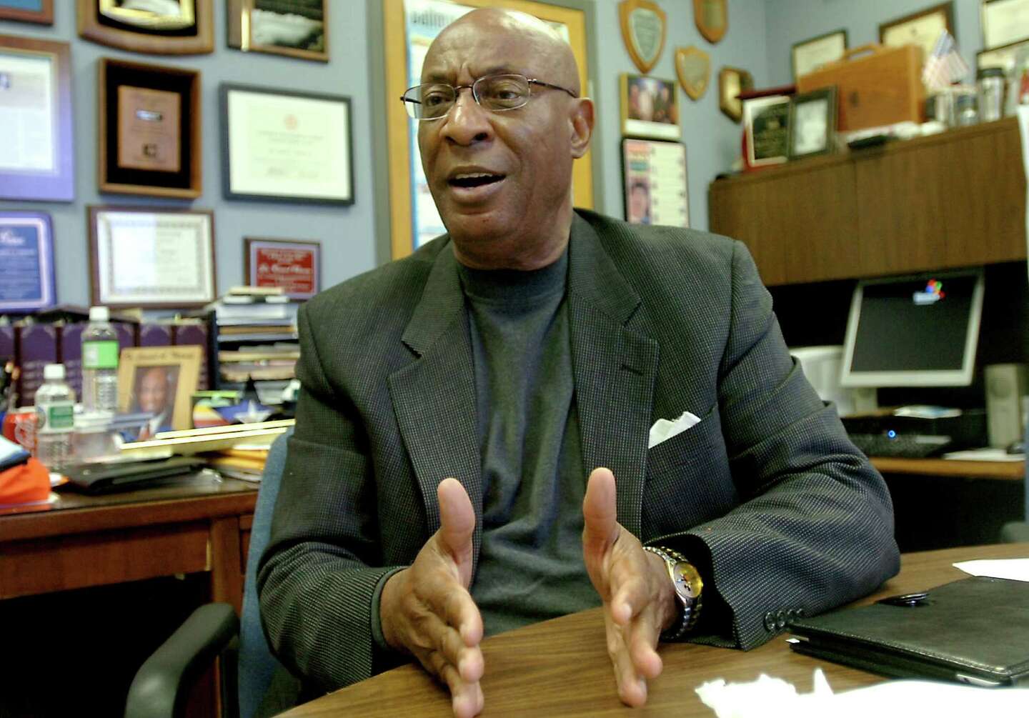 Carrol Thomas has applied to head Texas Education Agency