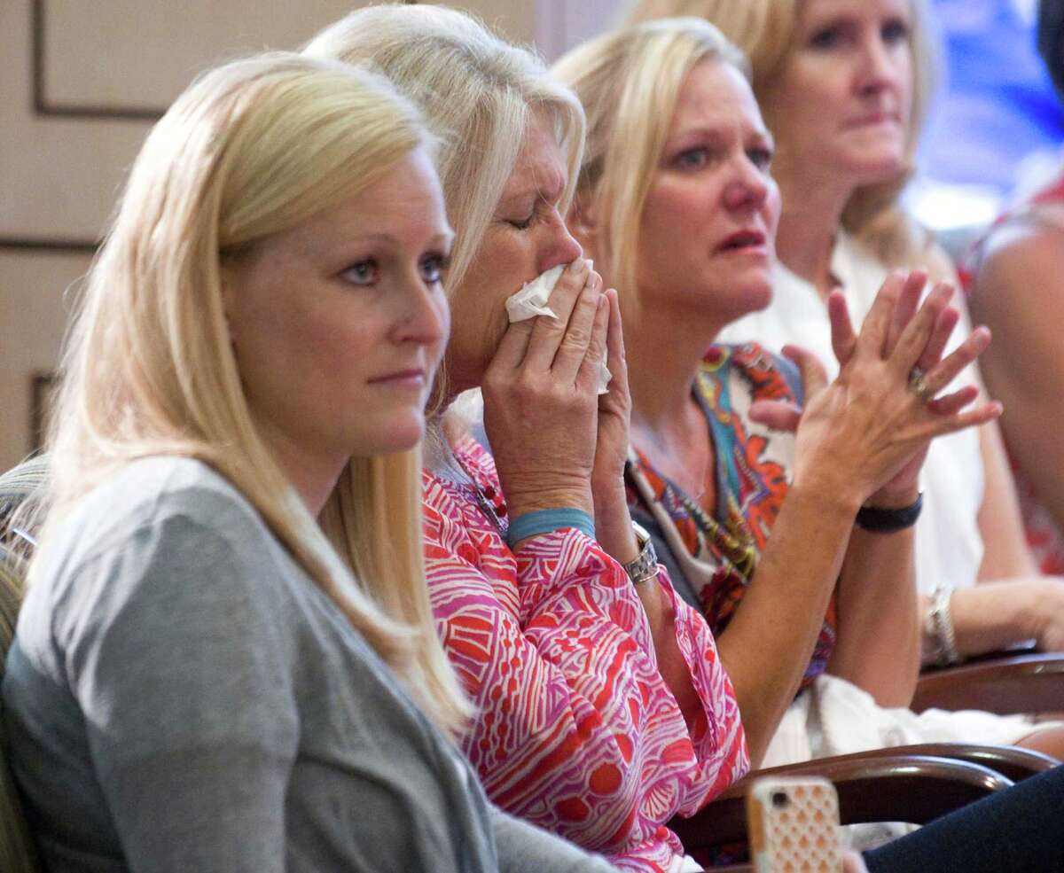 Houston mom injured in shootout alert and walking