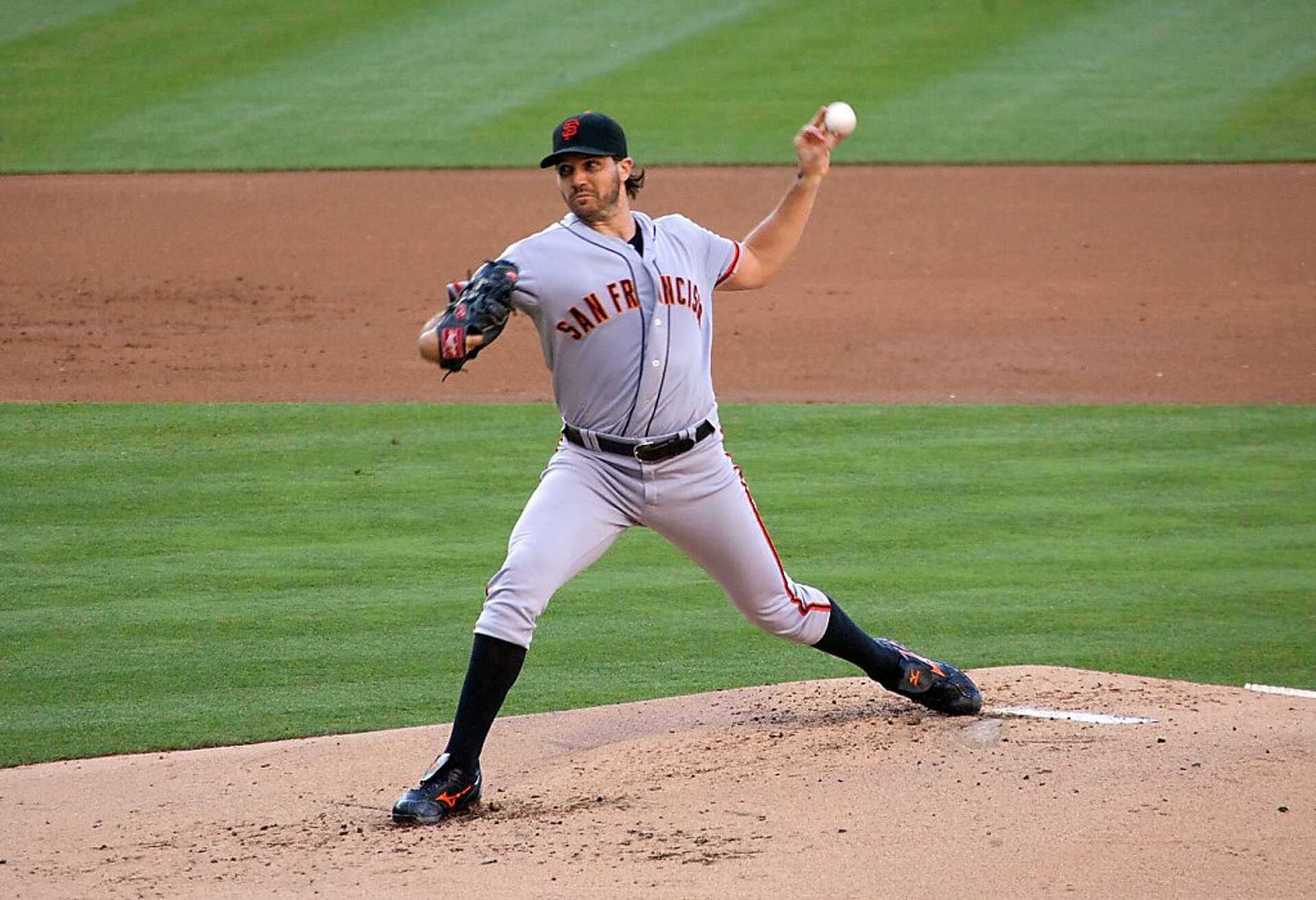 SF Giants pull out all stops in win