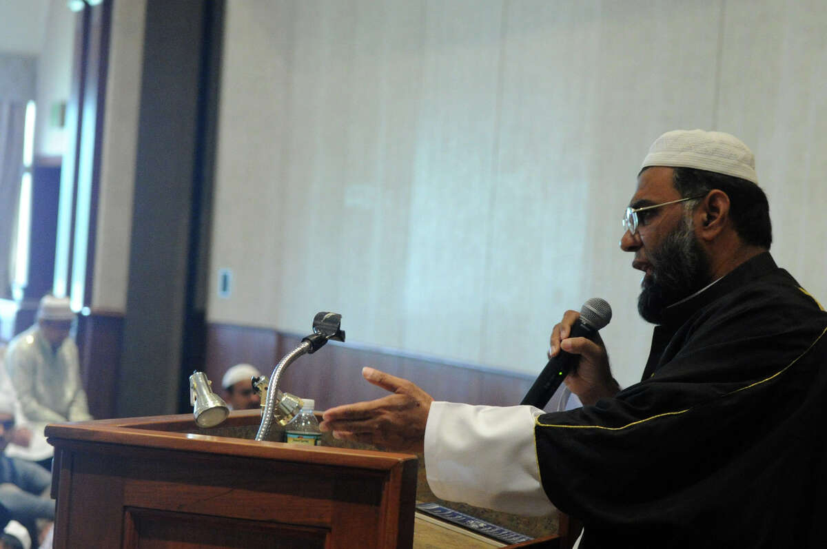 Stamford Muslims mark end of Ramadan