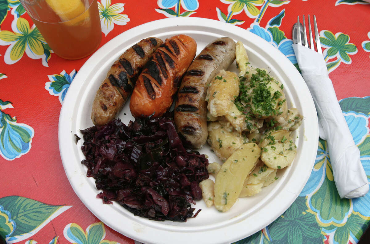 Firehouse Deli opens beer garden