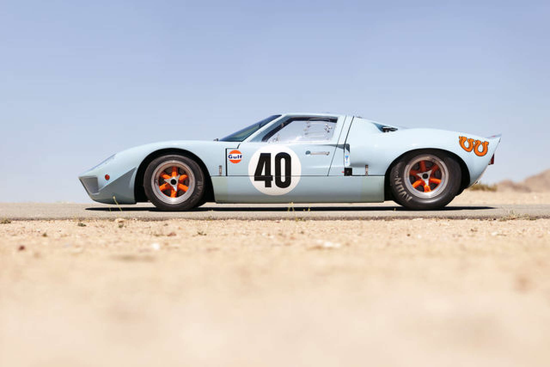 Ford GT40 sells for record-setting price for U.S. car