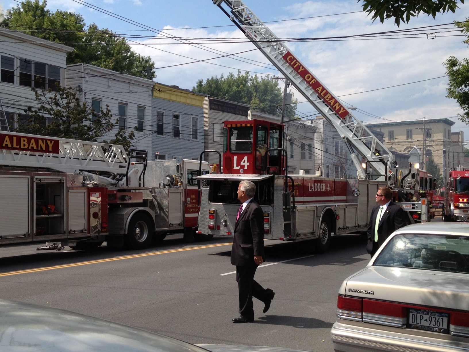 Albany fire stirs city neighborhood