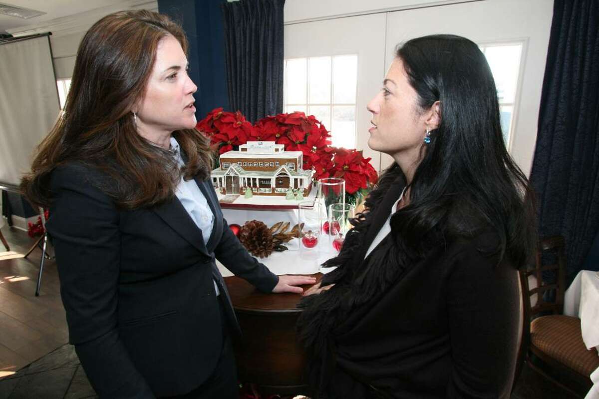 Women's business group embraces social media