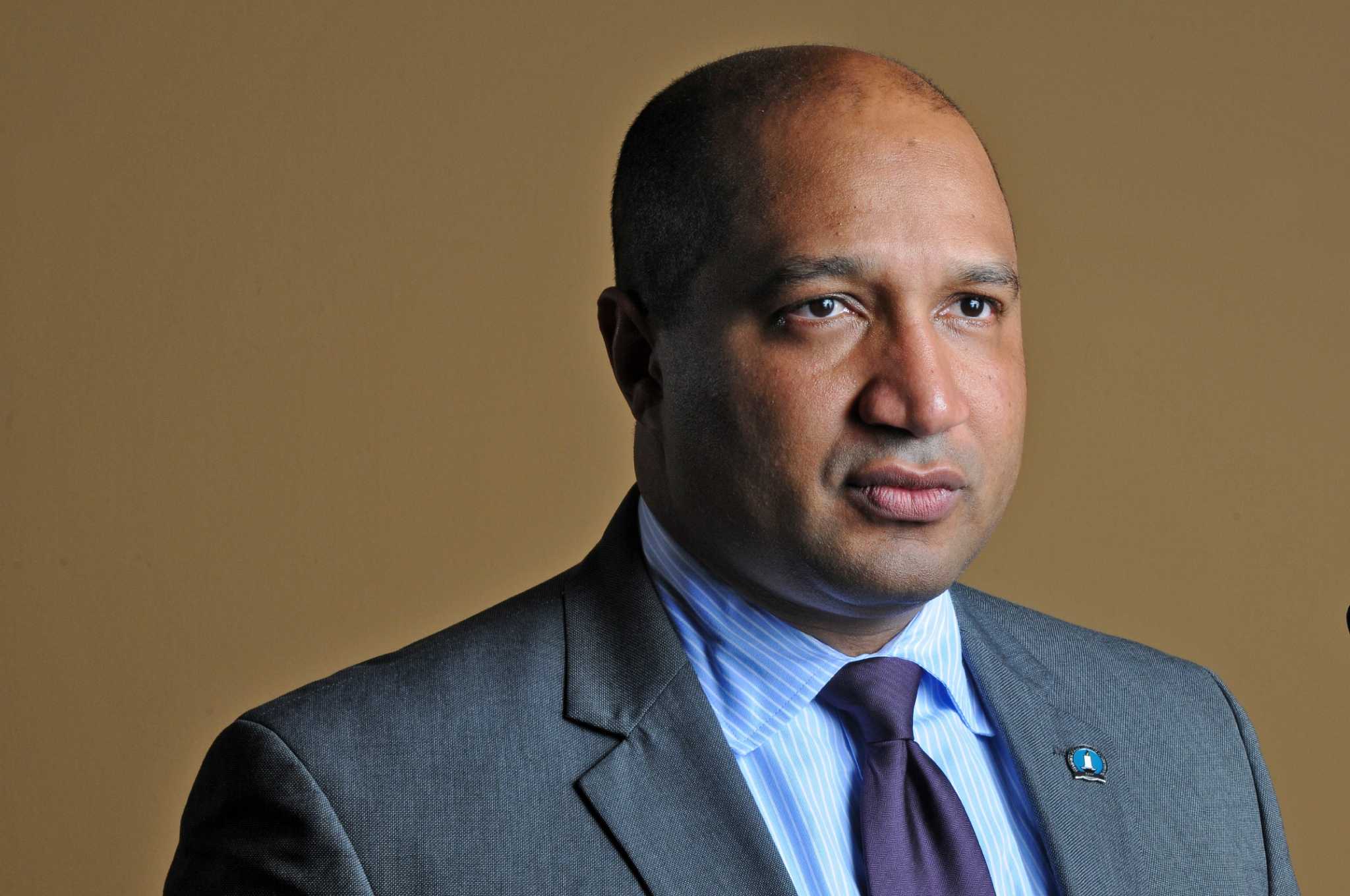 Albany DA David Soares back at work