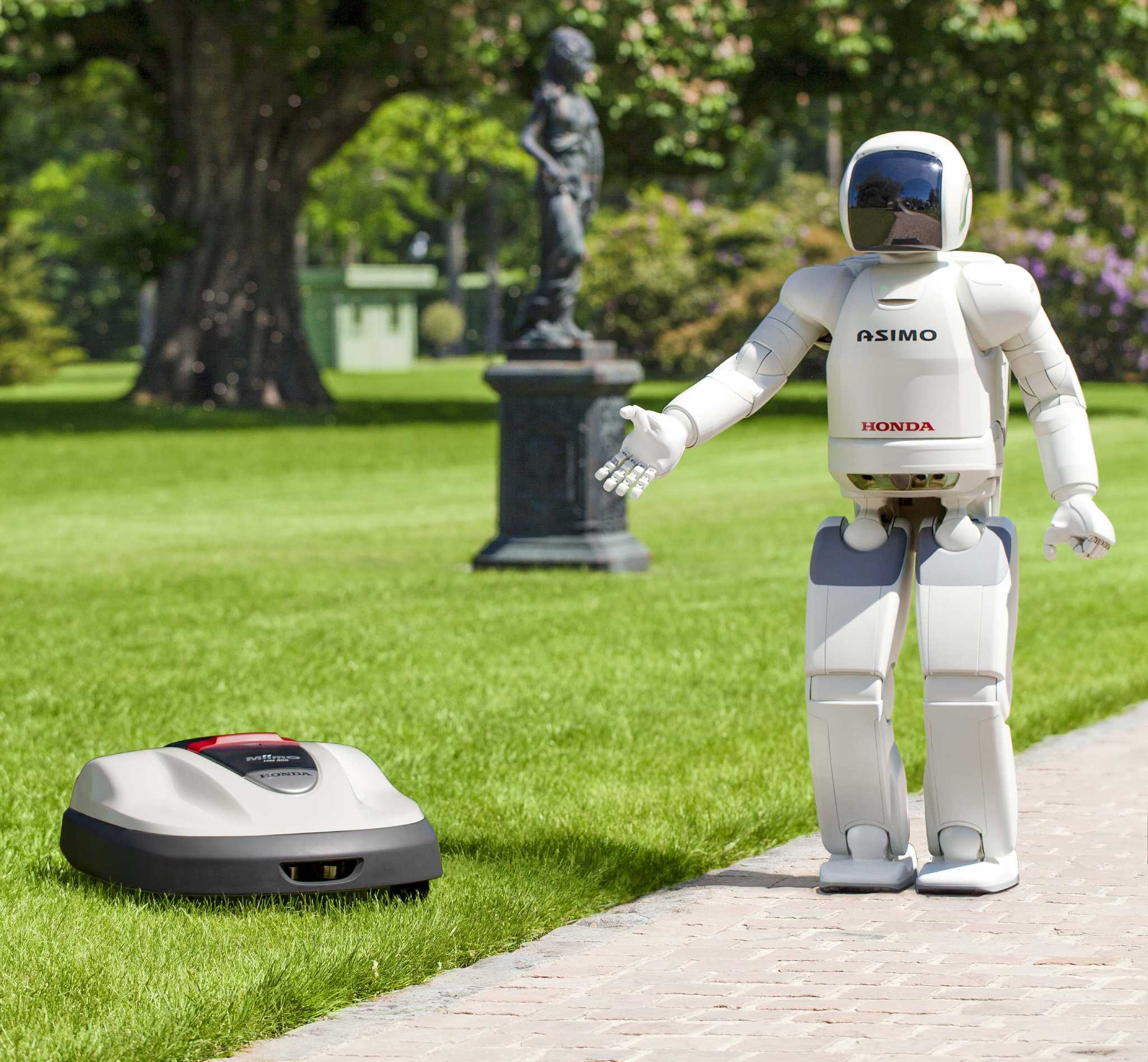 Honda unveils robot mower