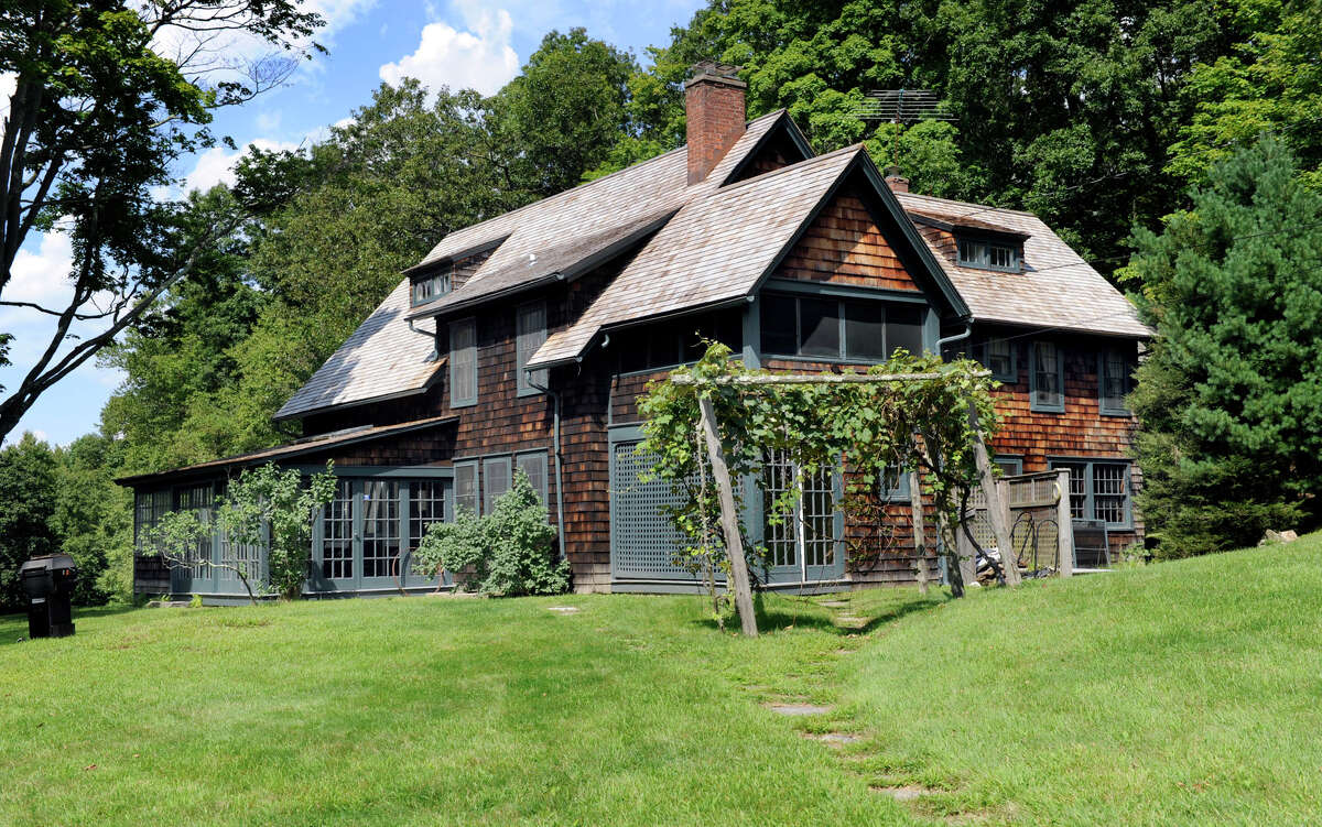 Group seeks to save Ives' home