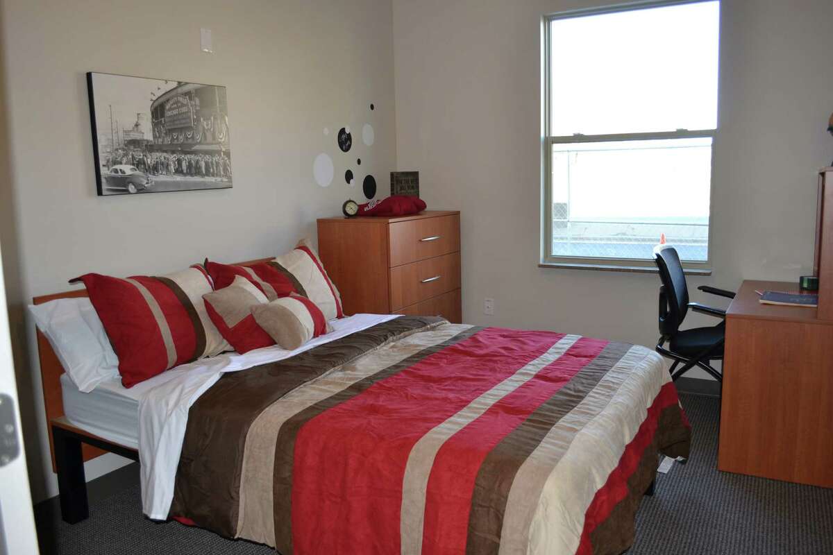 Colleges offer suite lifestyle