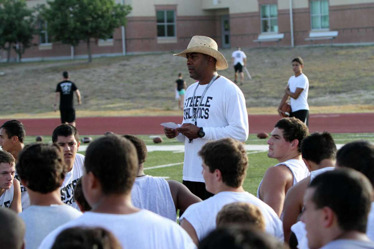 Steele's Jinks to coach Tech running backs