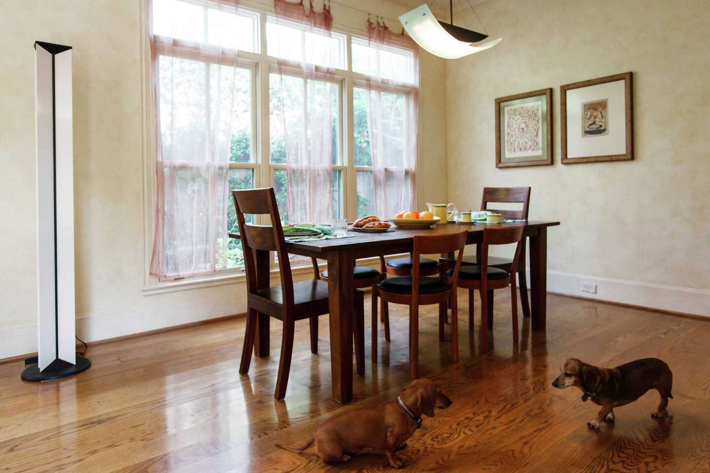 Singer Kristine Mills' home offers a fresh riff