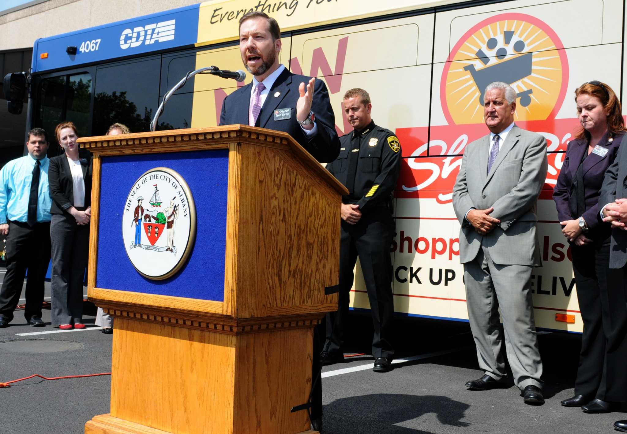 ShopRite offers workers free transportation