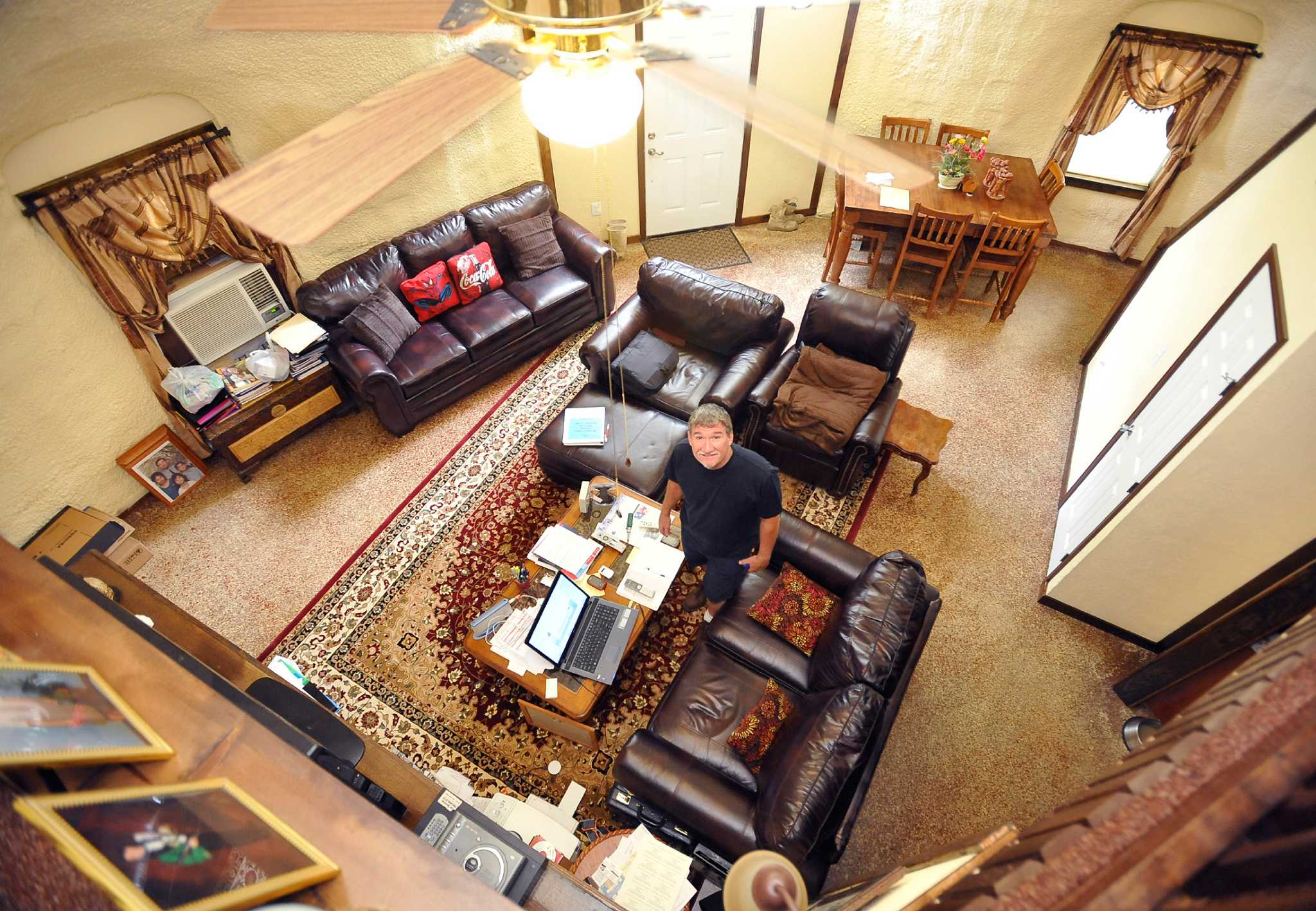 Mauriceville family makes home in dome