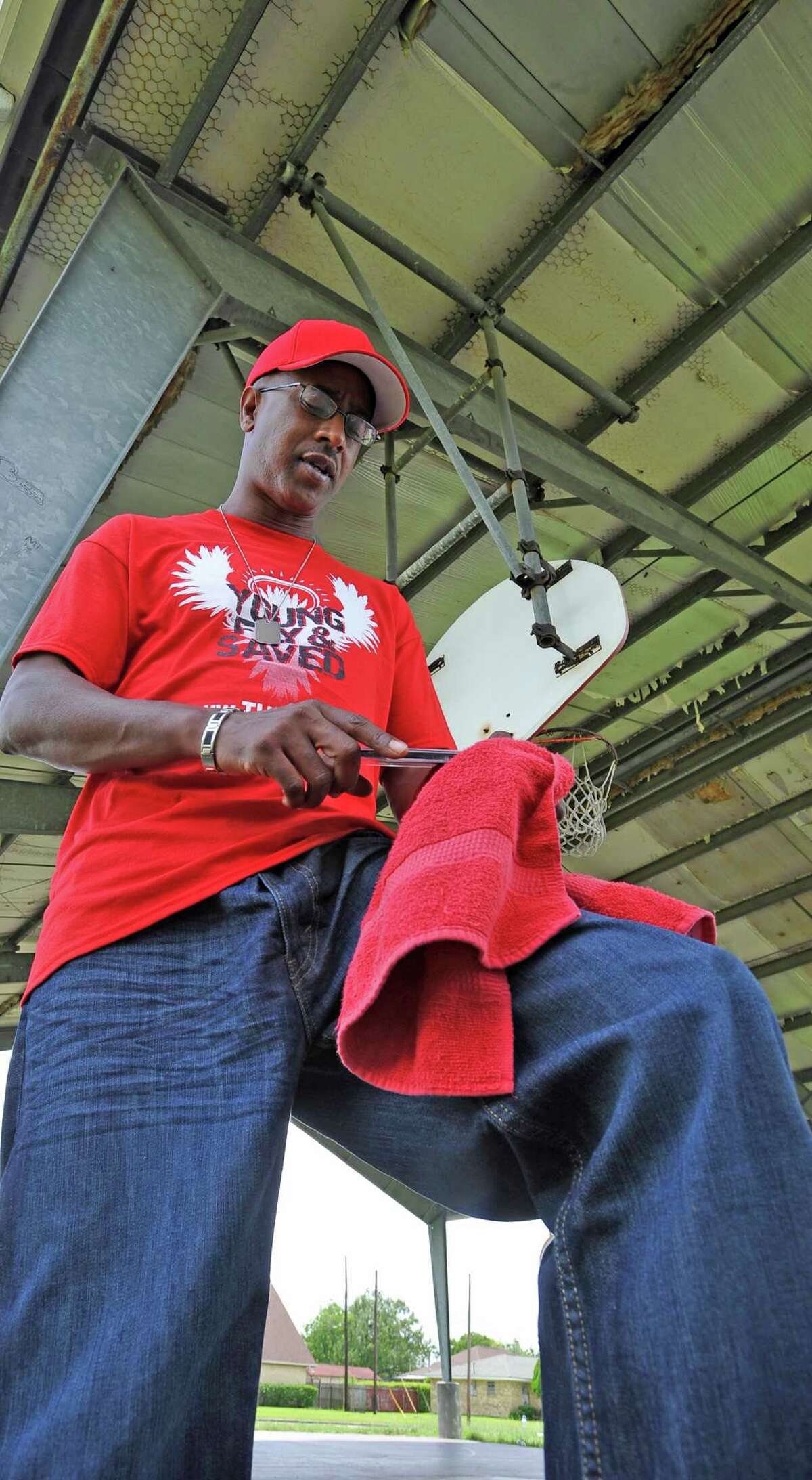 Port Arthur rapper turning '98 hit into Christian single