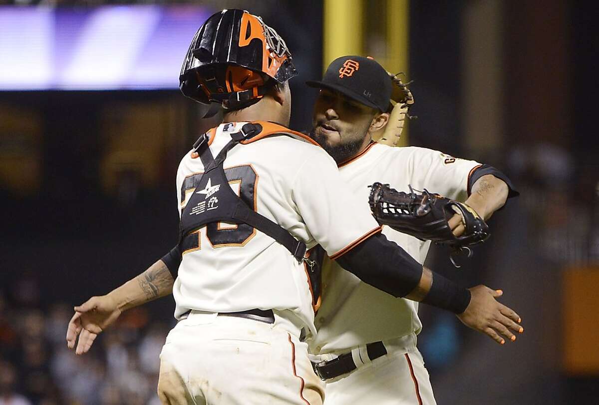 SF Giants, Zito tame Braves, 5-2