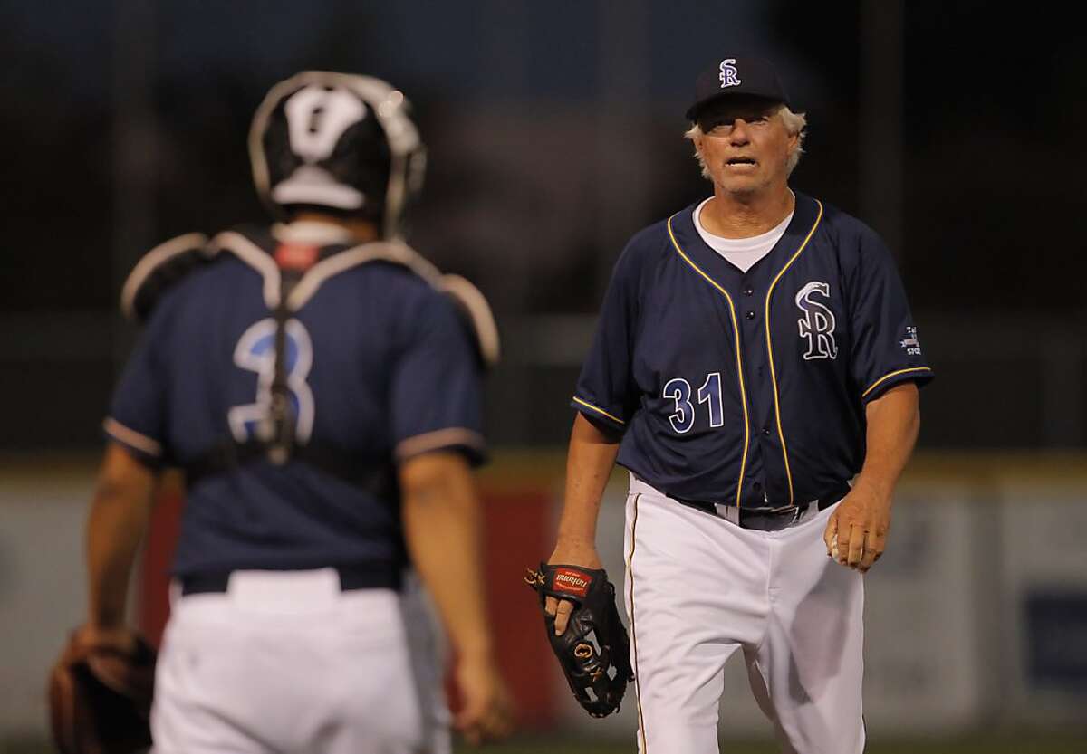 Bill Lee wins professional game at 65